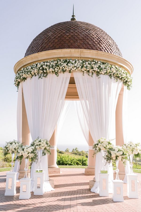 Ceremony Decor - Finishing Touch Weddings